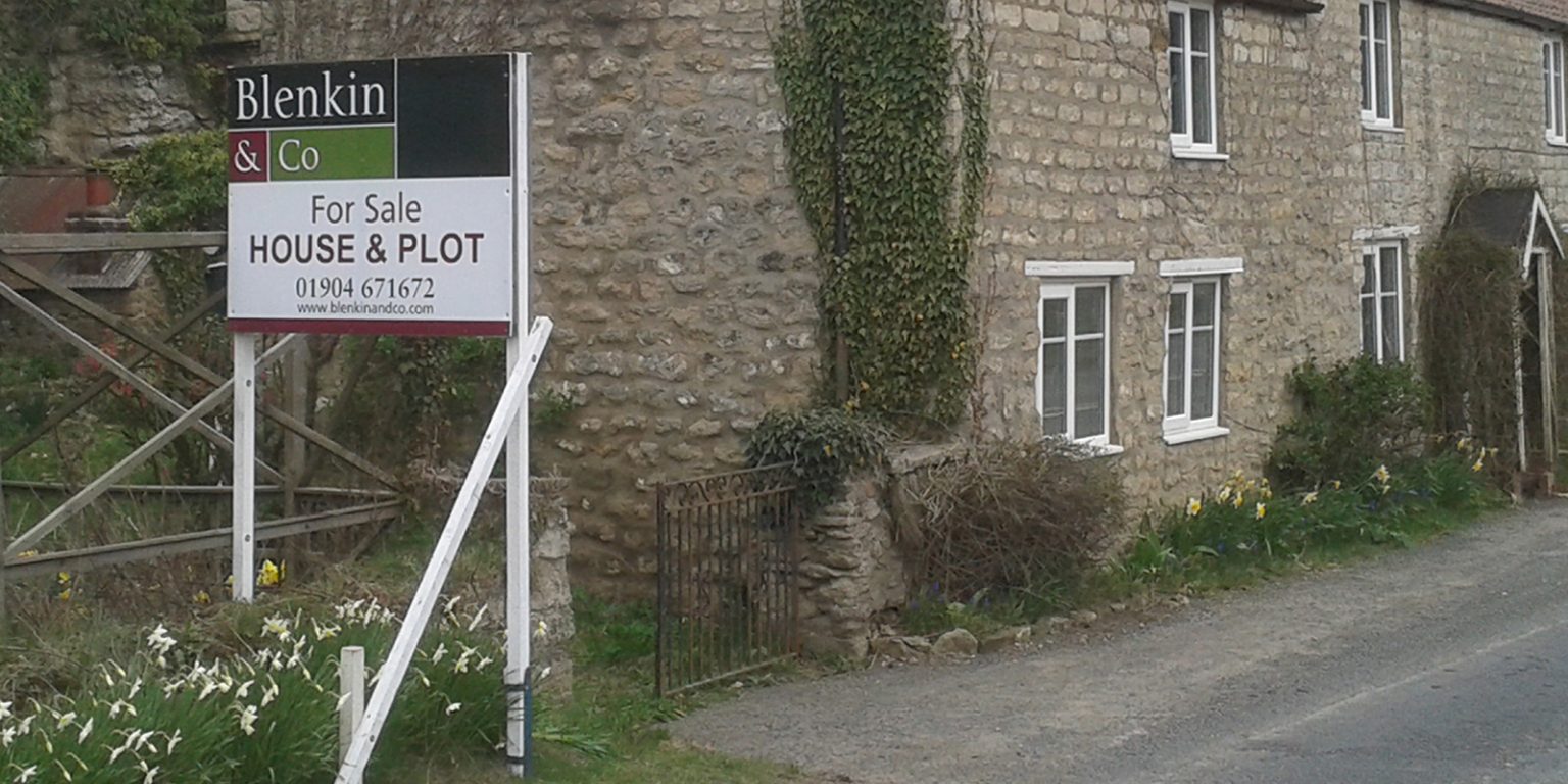 Commercial Board Services - Signs Display